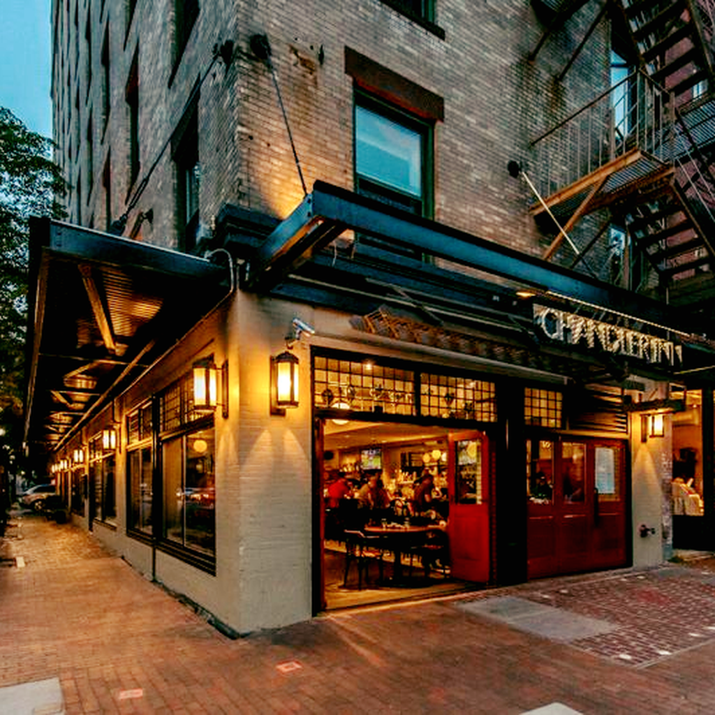 Trophy Room Boston - Gay Bars Guide│misterb&b