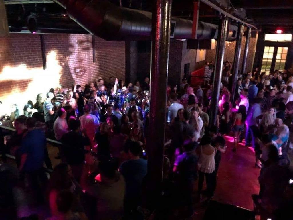 Etro Lounge Houston - Gay Clubs Guide│misterb&b